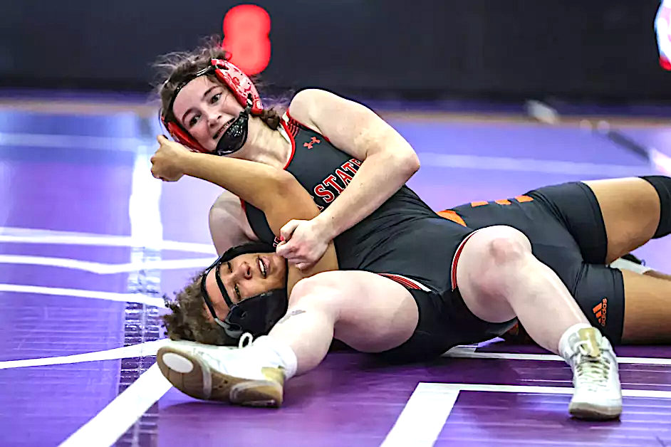 Beaver women wrestlers pin down pair of wins in NSIC Duals | News, Sports, Jobs - Minot Daily News